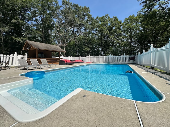 Nature Oasis Hot Tub And Pool - Makepeace Lake, NJ