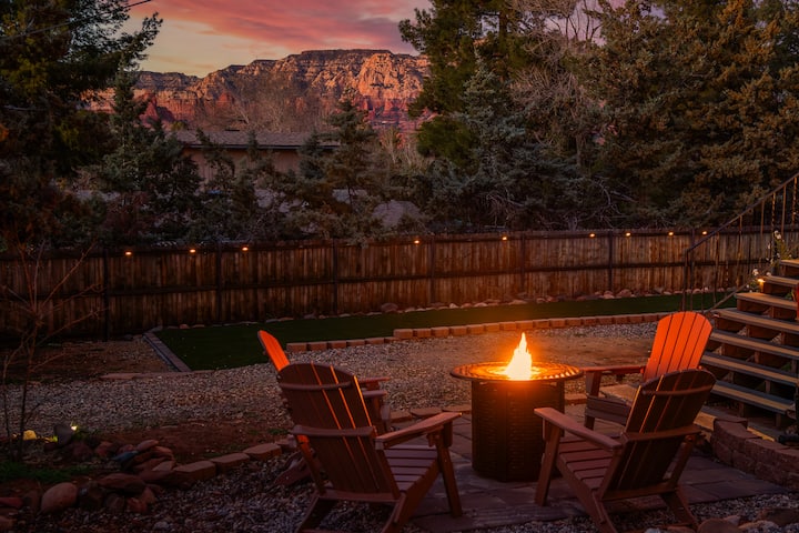 Red Rock Views & Sunsets Around The Cozy Fire Pit - Sedona, AZ