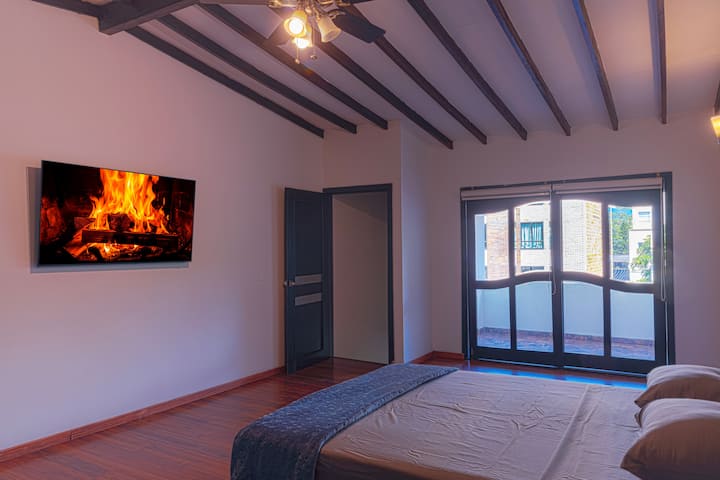 Jacuzzi + Private Balcony | Laureles Luxury Apt - Medellín