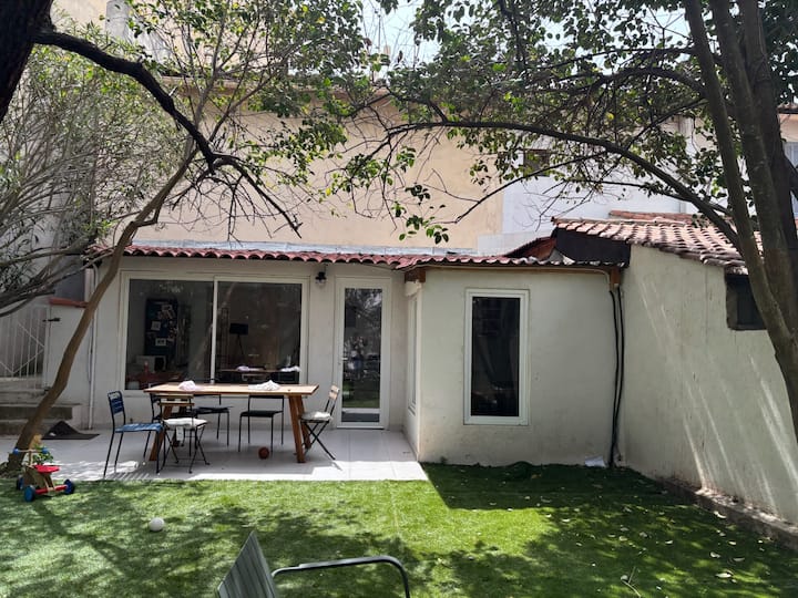 Charmante Maison, Jardin Privé - Marseille