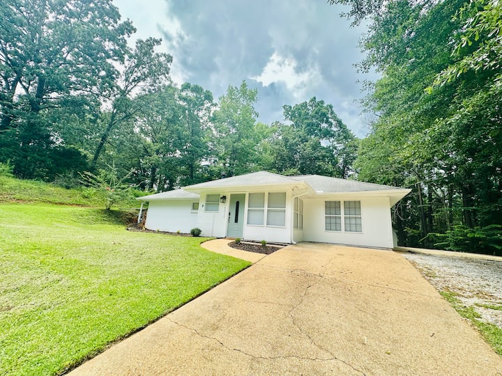 Little House On The Hill - Tuscaloosa, AL