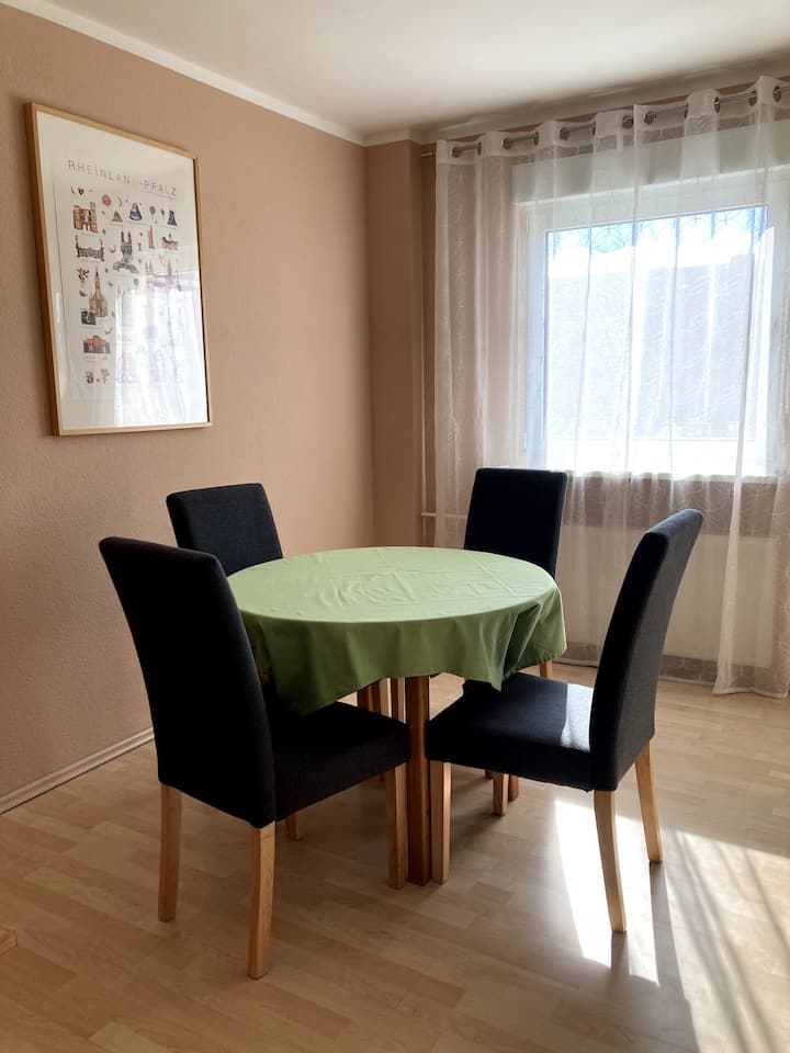 Gemütliche Und Helle Wohnung - Bad Dürkheim