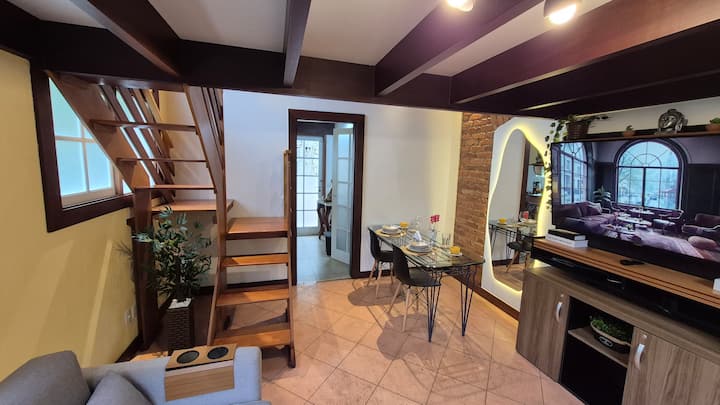 | Loft Catedral | Centro Histórico + Garagem | - Petrópolis