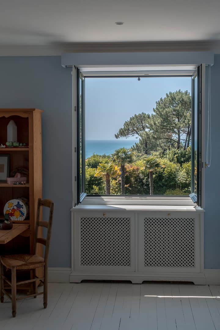 Seaview 2 Double Bedrooms And 1 Bathroom - Biarritz