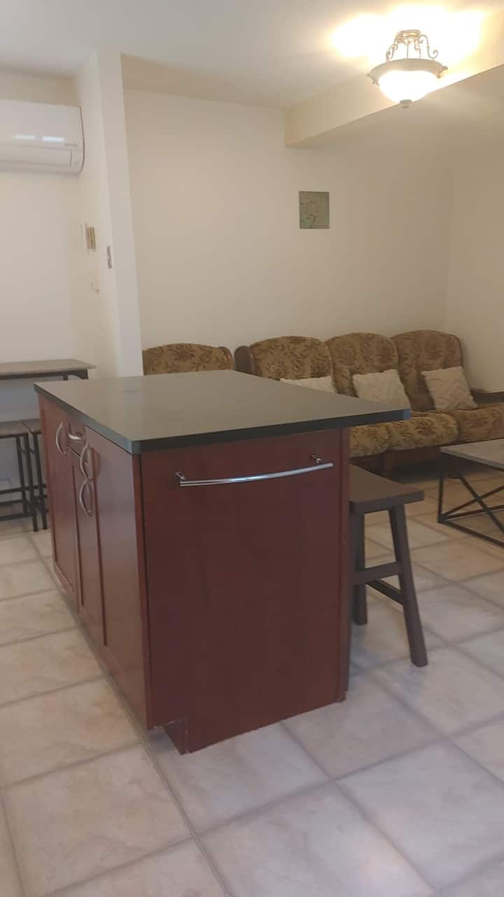 Room #3 With Queen Bed And Ac - Halifax, NS, Canada