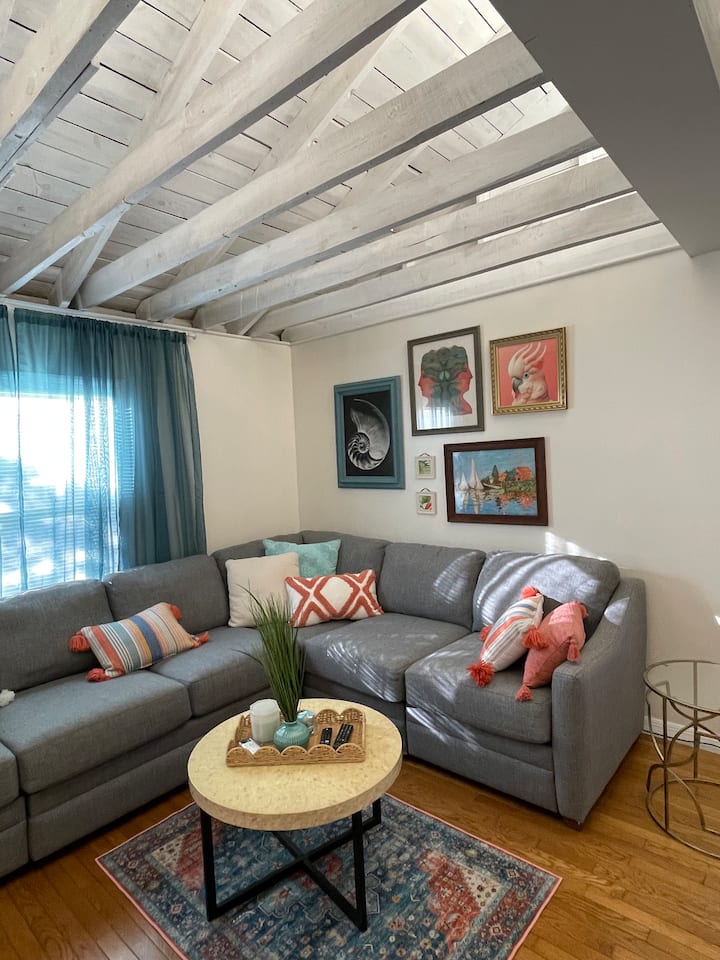Sandcastle Cottage - Dunedin, FL