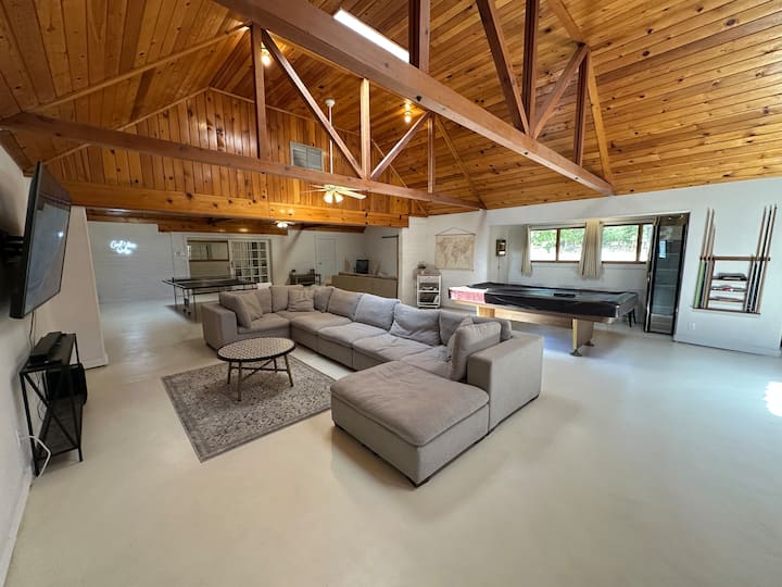 Epic Yosemite Getaway • Sleeps 12 • Hot Tub - Mariposa, CA