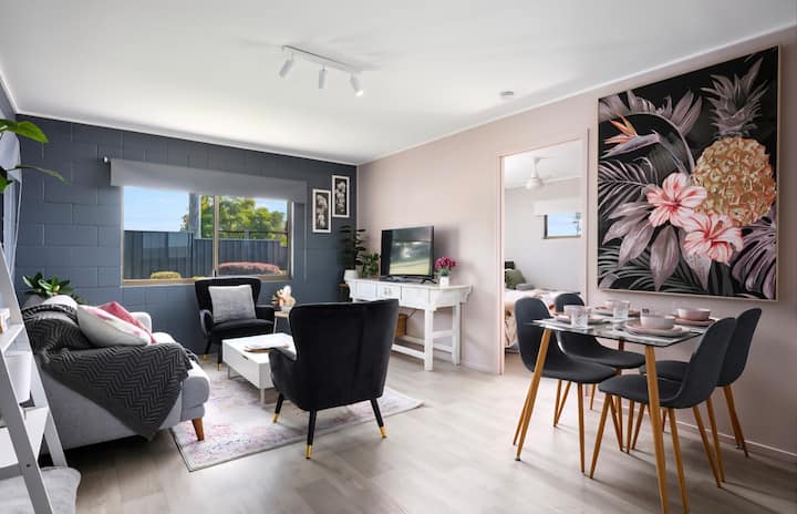 Stay Blume – Heart Of Gympie!

The Blume Rooms. - Gympie