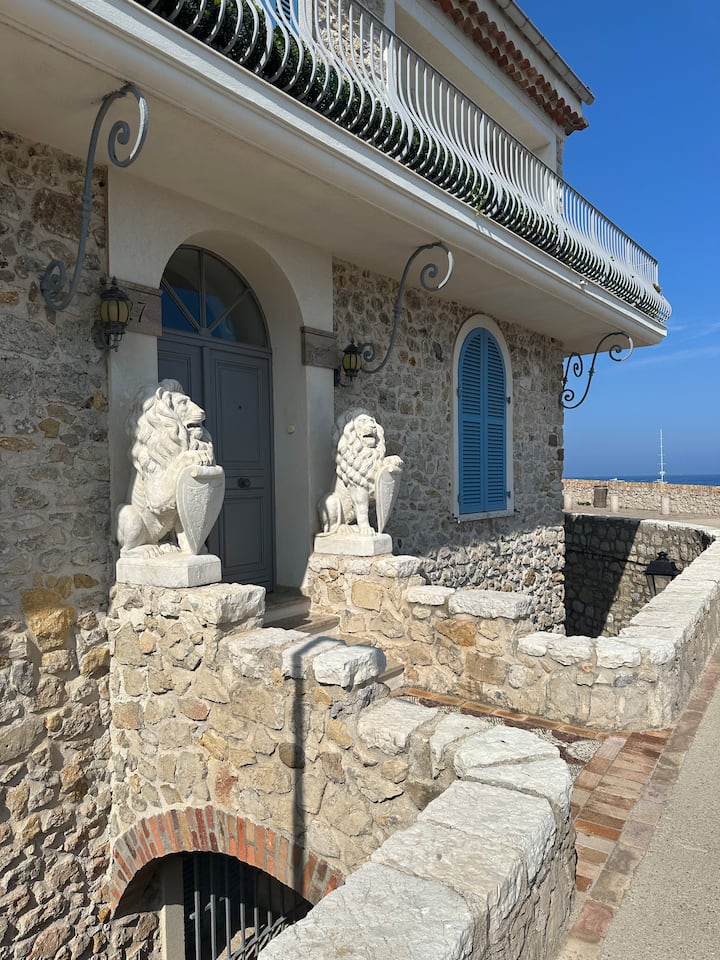 Romantic Escape In Old Antibes - Antibes