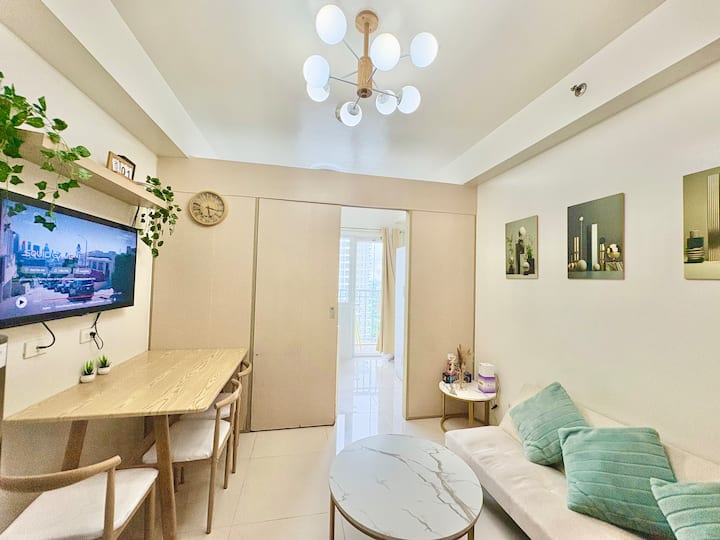 Sky High 1br Near Moa, Star City, Bay Area |Breeze - Manila