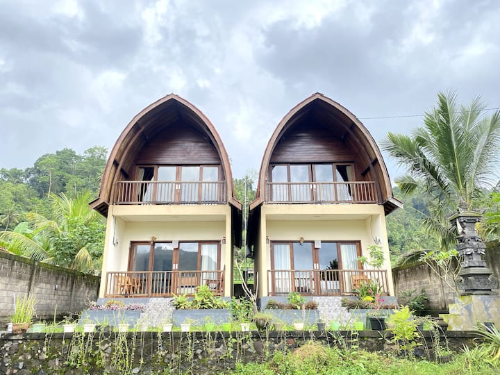 Countryside Cabin Surrounded By Rice Fields - Sidemen