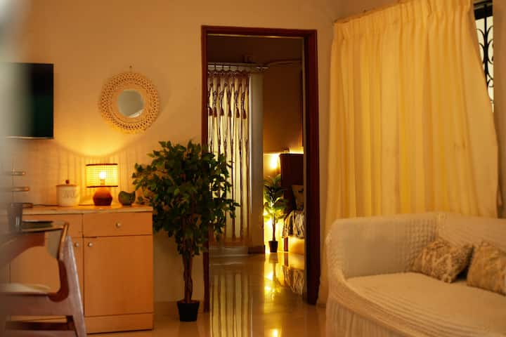 3 Bhk Waterlily Spacious Flat - Mumbai