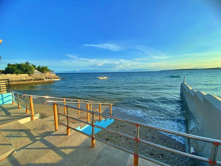 Calatagan Beach Front House - Calatagan
