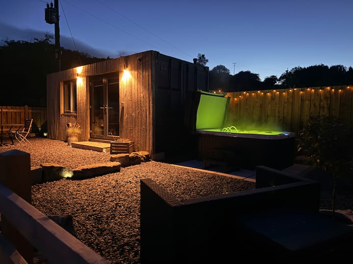 Caban Findeg The Romantic Cargo Cabin . - 몰드