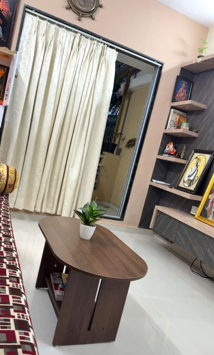 The Cozy Cave 2bhk Apt | 2 Min From Karjat Station - Matheran