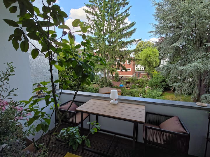 Bright And Chic 3-room Apartment With Balcony - Bonn