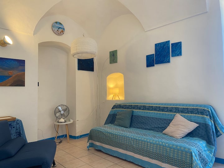 Appartamento In Borgo Storico - Sanremo