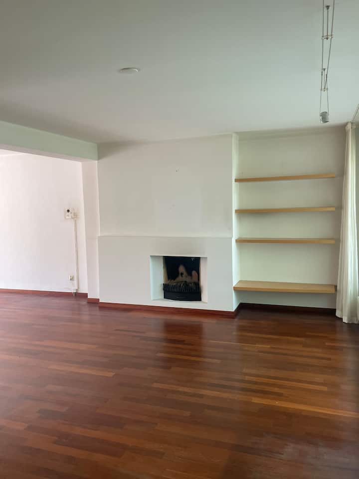 Volledige Woning In Tilburg - 蒂爾堡