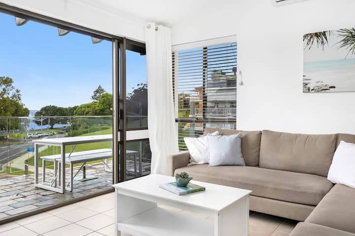 Coastal Retreat With Marina & Ocean Views - Nelson Bay