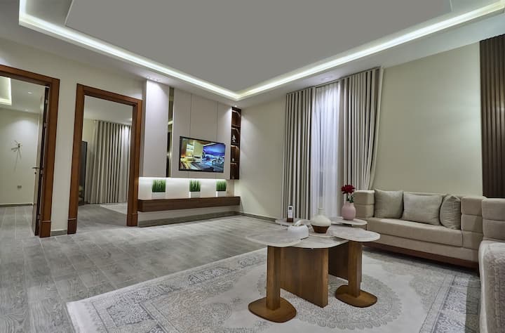 Rose Luxury 3br | Wifi | Private Parking - Jeddah