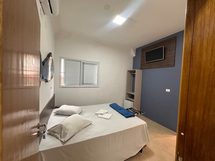 103 – 180m Praia Enseada, Ar, Frigobar, Enxoval - Ubatuba
