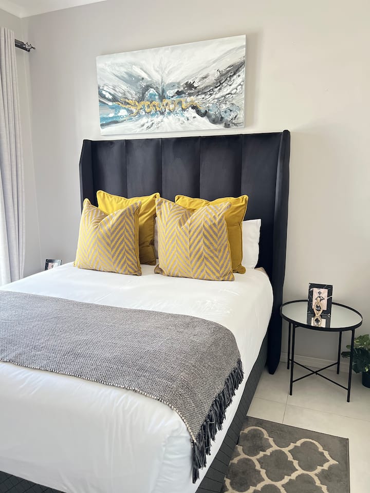 Waterfall 1bd Near Mall Of Africa And Gallagher. - Midrand