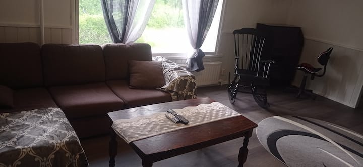 Rauhallinen Omakotitalo Kahdella Saunalla. - Parikkala