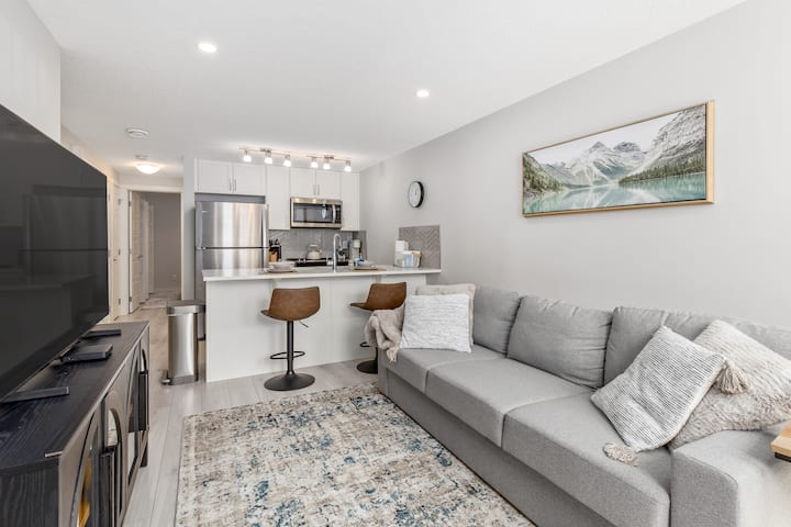 Yyc Seton Condo By South Health + Free Banff Pass! - Canada