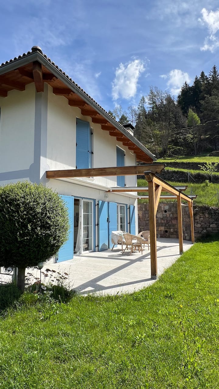 Cozy White Haven - Cavalese