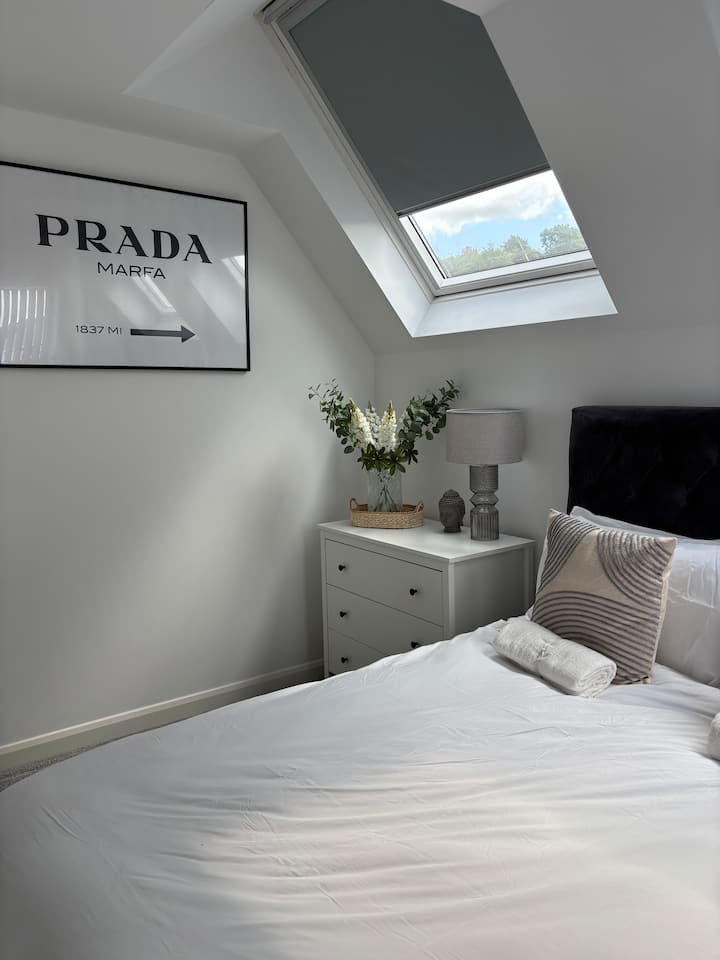 Penthouse Apartment - Brístol