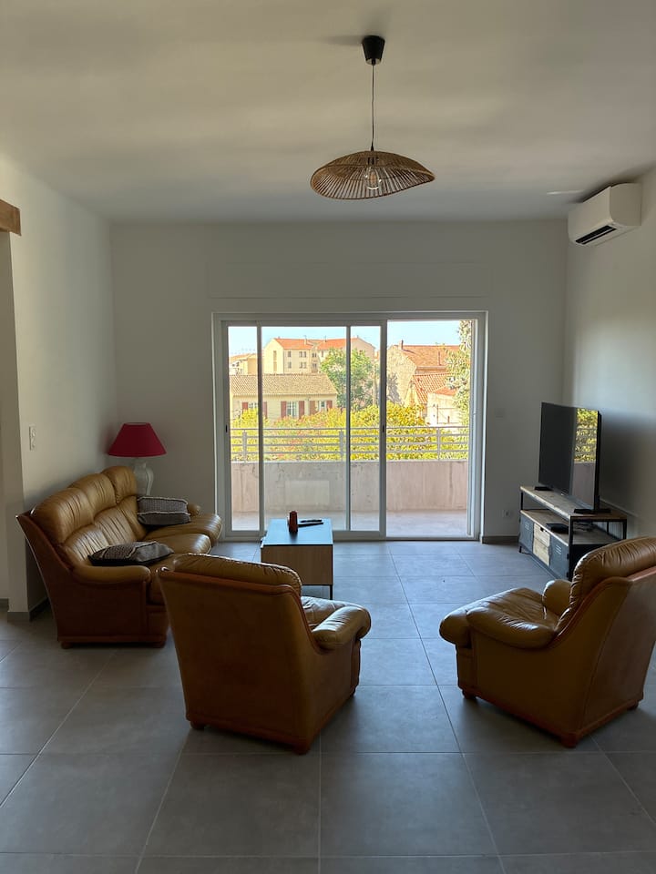 Maison 4 Chambres Avec Piscine - Toulon