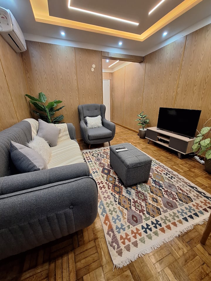 Cozy Aprt In Center Of Zamalek - Cairo