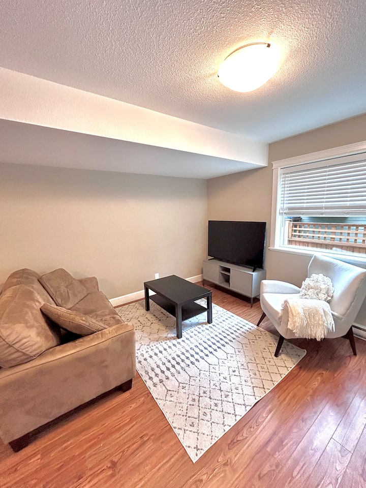 2 Bedroom Suite By The Sea Bnb - Vancouver Island
