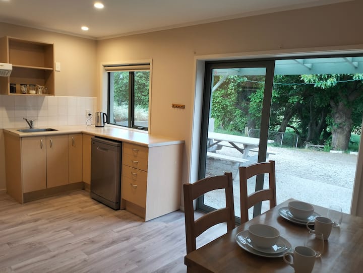 Earnscleugh Grove - Alexandra, New Zealand