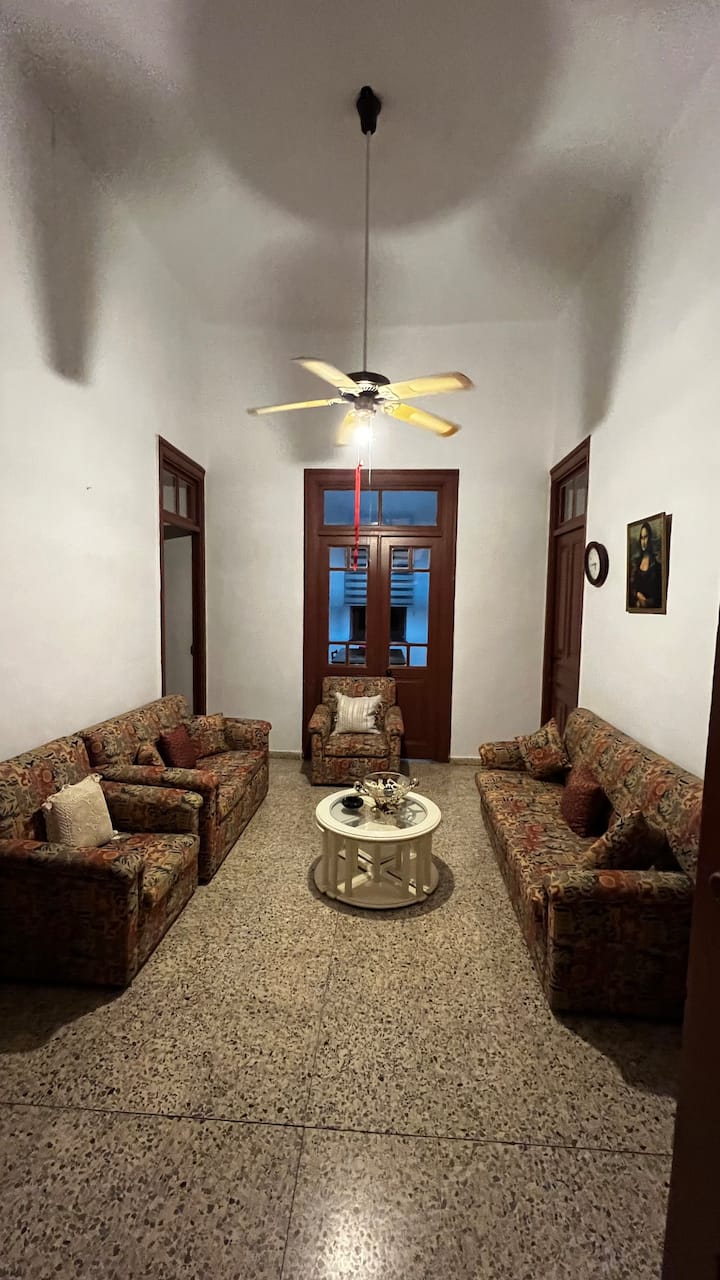 G-h Nostalgic Guesthouse (3+2) In K.kaymaklı L/şa - Nicosia