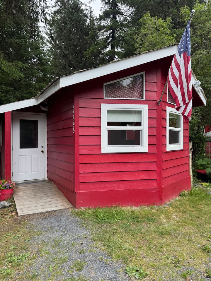 Bigfoot Bungalow-cozy Hideaway - Seward, AK
