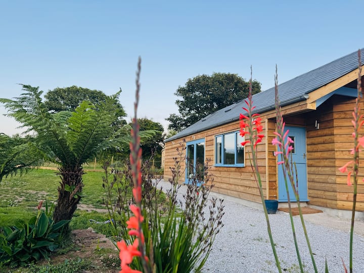Ocean Heart Studio- Luxury, Rural Retreat - Helston