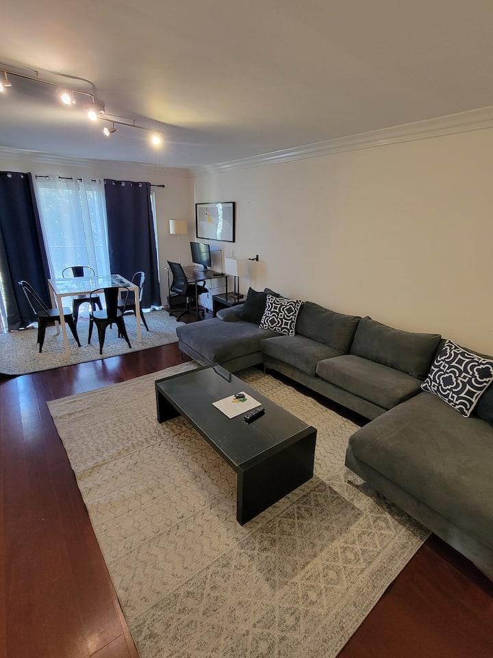 B19 -5 Min. Walk To The Beach! - Santa Monica, CA