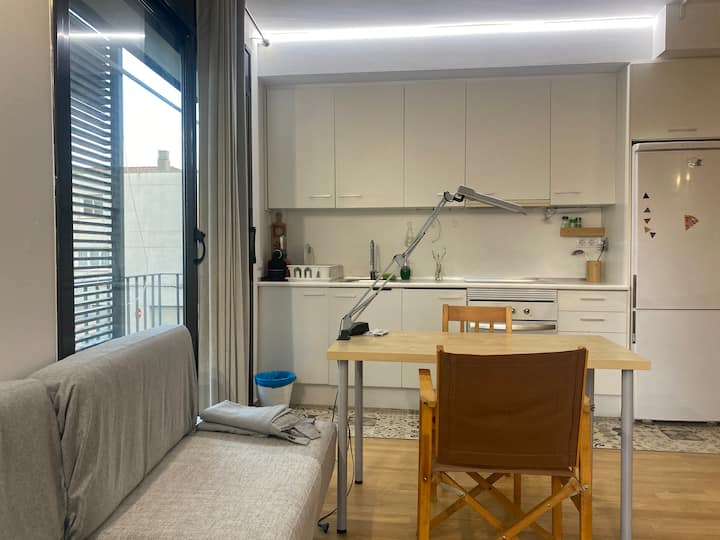 Loft Muy Soleado Con Grandes Ventanas - Martorell