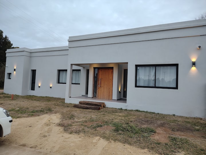 Hermosa Casa Nueva En Chascomús - Chascomús