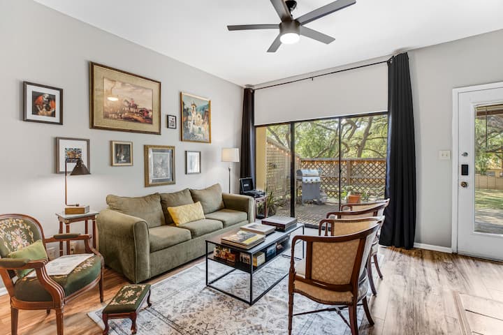 Vintage Getaway | 15 Min To Riverwalk - San Antonio