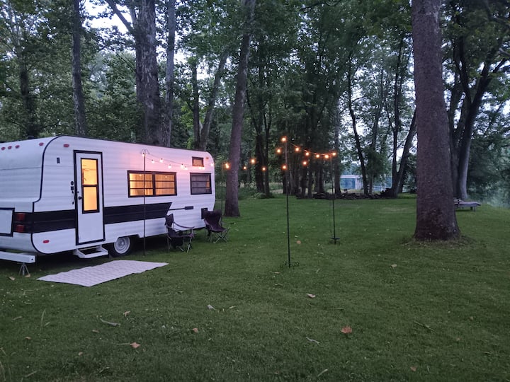 Retro Riverside - Michigan