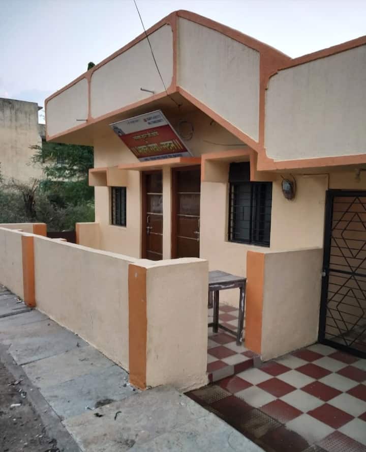 Guruji's  Homestay - Tuljapur