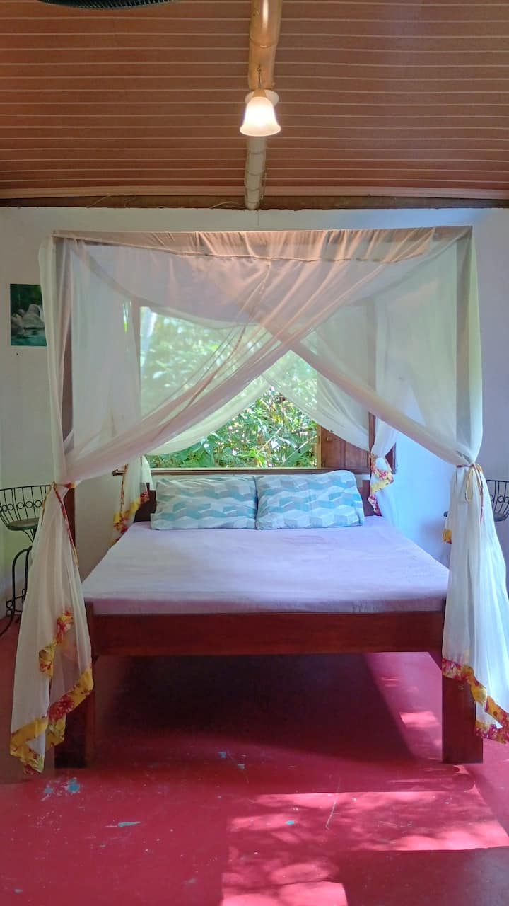 Para Casal, Com Cachoeira No Quintal - Paraty