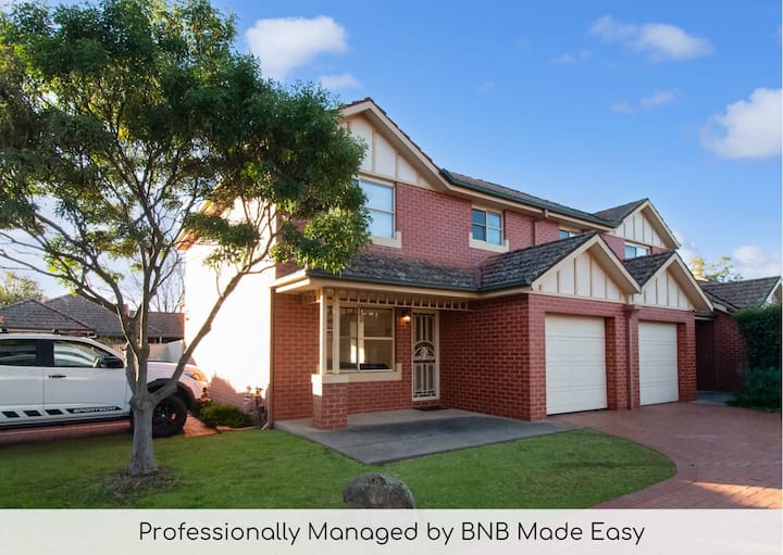 Central Escape | Walk To Cbd, Cosy & Convenient - Wagga Wagga