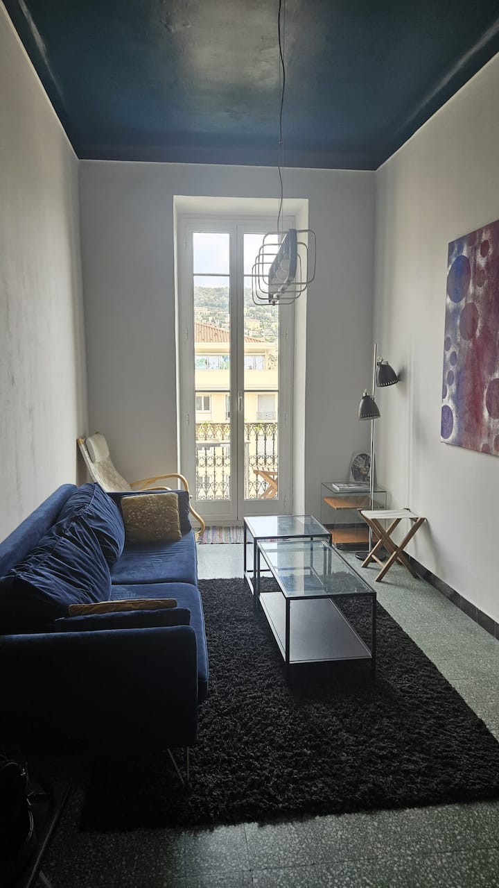 Vue Sur Port De Nice
Grand 3 Pièces - Nizza