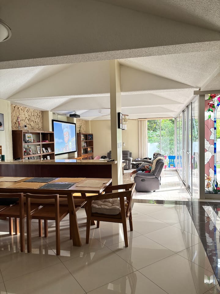 Eternal Summer Home - Guam