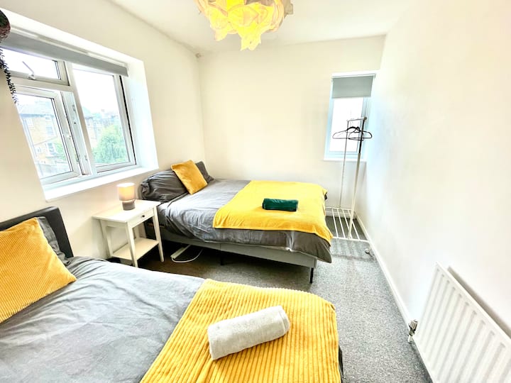 4 People - St John's Wood - Zone 2 - 풀럼