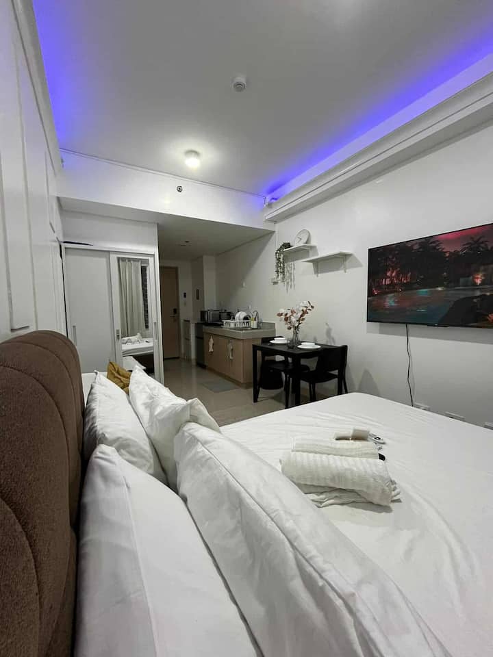 La V Suites- Felice, Green 2 Residences + Condo - Dasmariñas