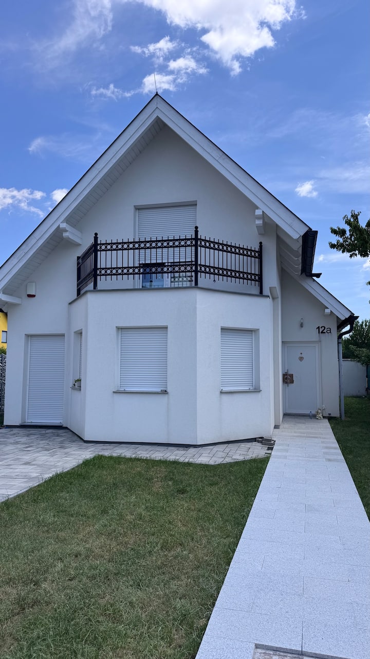 Gemütliches Haus In Ruhiger Lage - Baden bei Wien